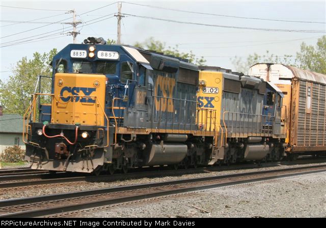 CSX 8857 + 8102